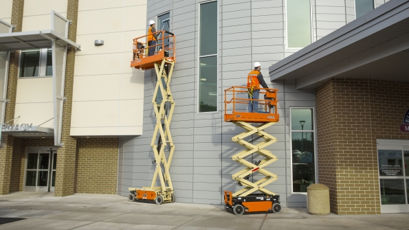 JLG’s New External Bolt-On Fall Arrest System Enables Outside Platform ...