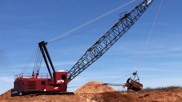 Before and After: H&E Remanufactures Manitowoc 4600 Dragline Crawler ...
