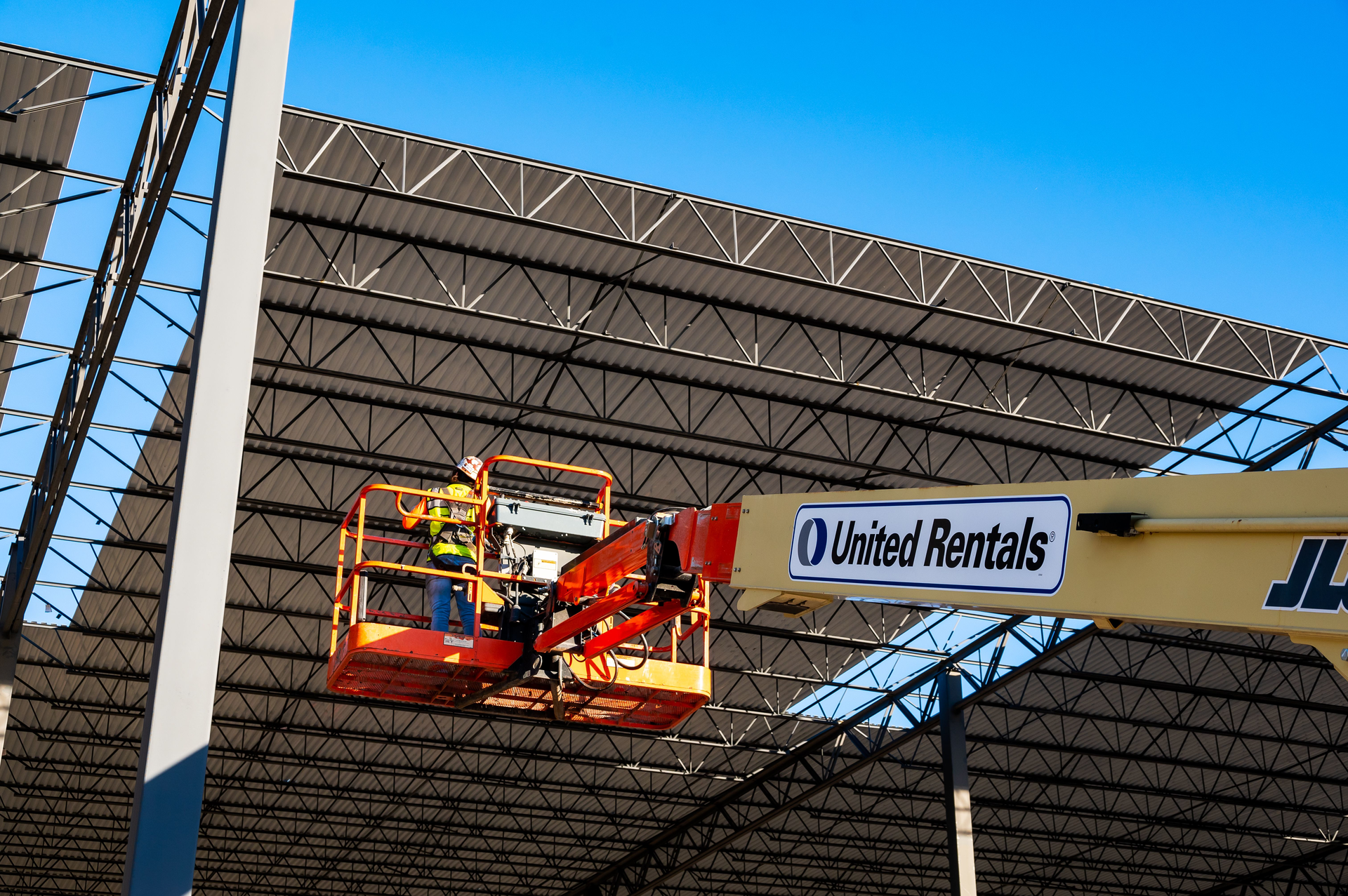 United Rentals Acquires Cummins’ Generator Assets and Fleet | Rental ...