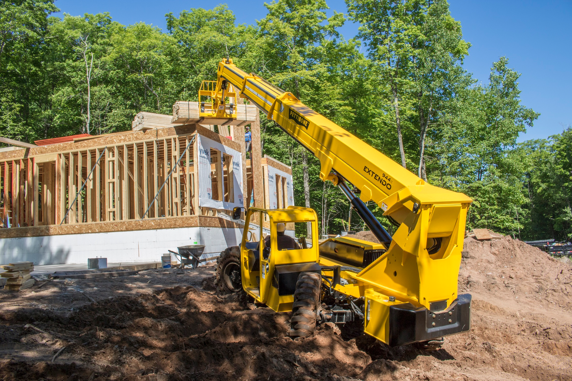 Pettibone Celebrates 50th Anniversary of First Extendo Telehandler ...