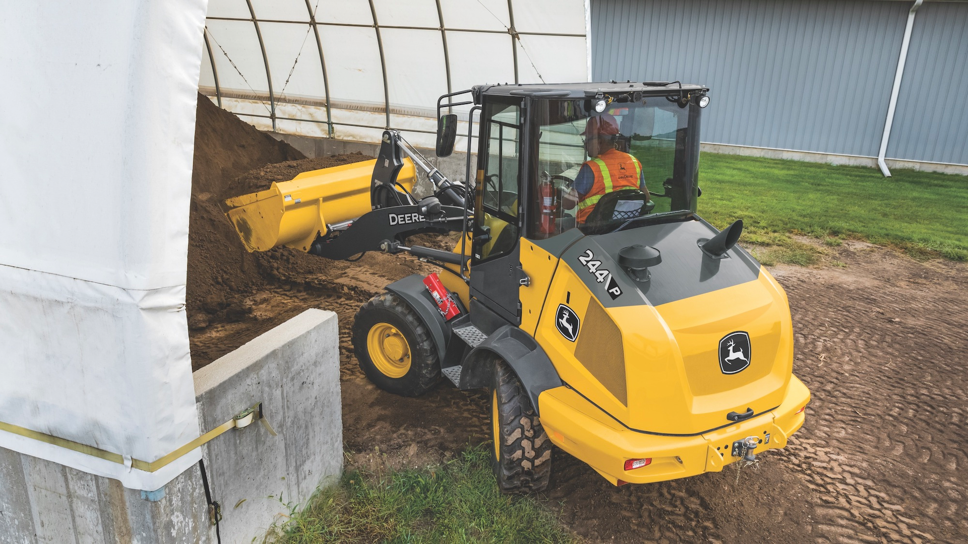 John Deere’s 244, 324 and 344 P-Tier Compact Wheel Loaders Offer Auto ...