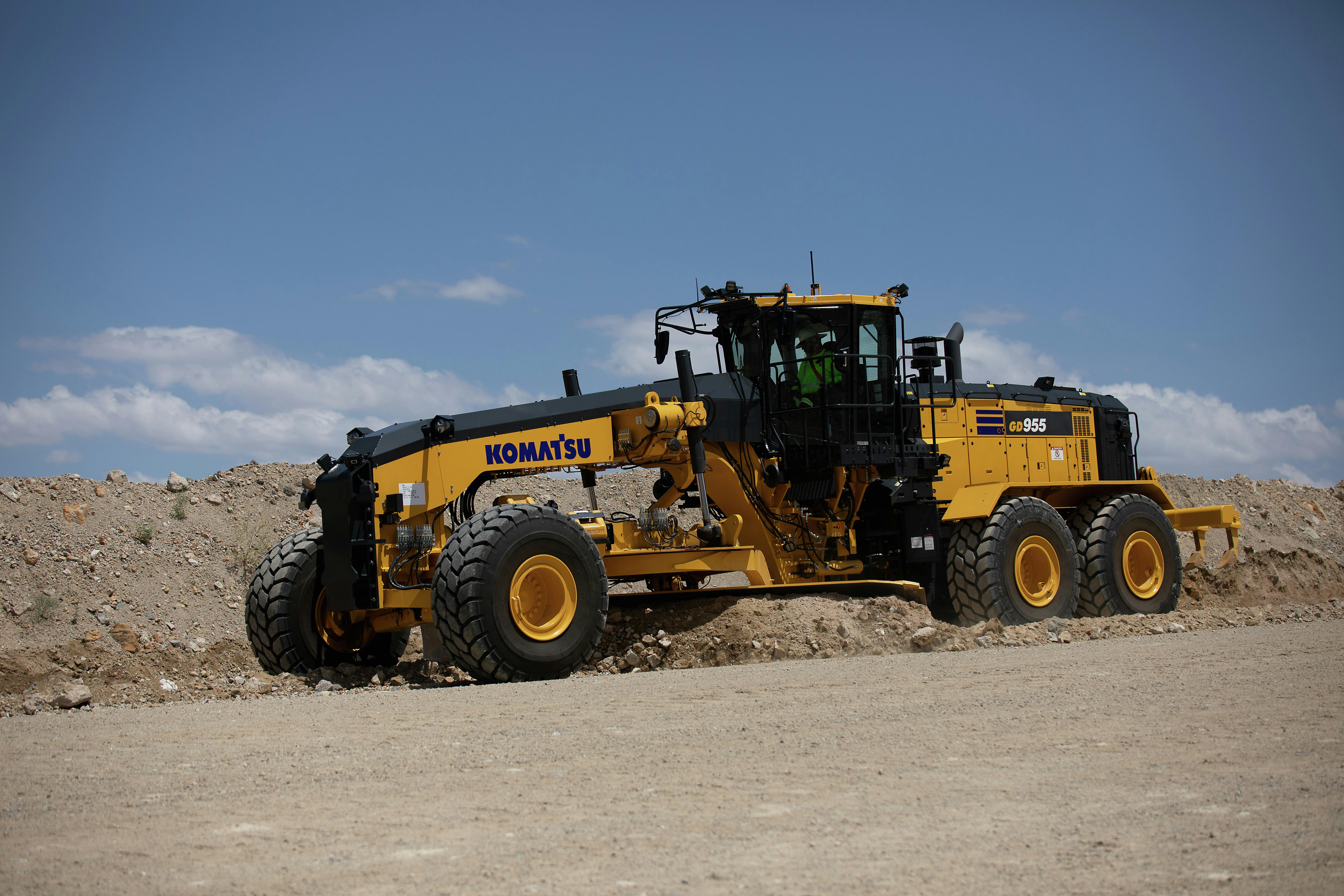 Komatsu’s GD955-7 Motor Grader Builds and Maintains Haul Roads for ...
