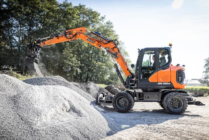 Develon’s First Mini Wheel Excavator, the DX100W-7, Offers Enhanced ...