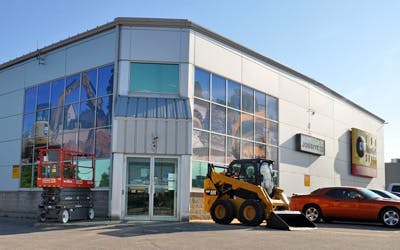 Toromont, Canadian Cat Dealer, Jumps 15.7 Percent in Second Quarter ...